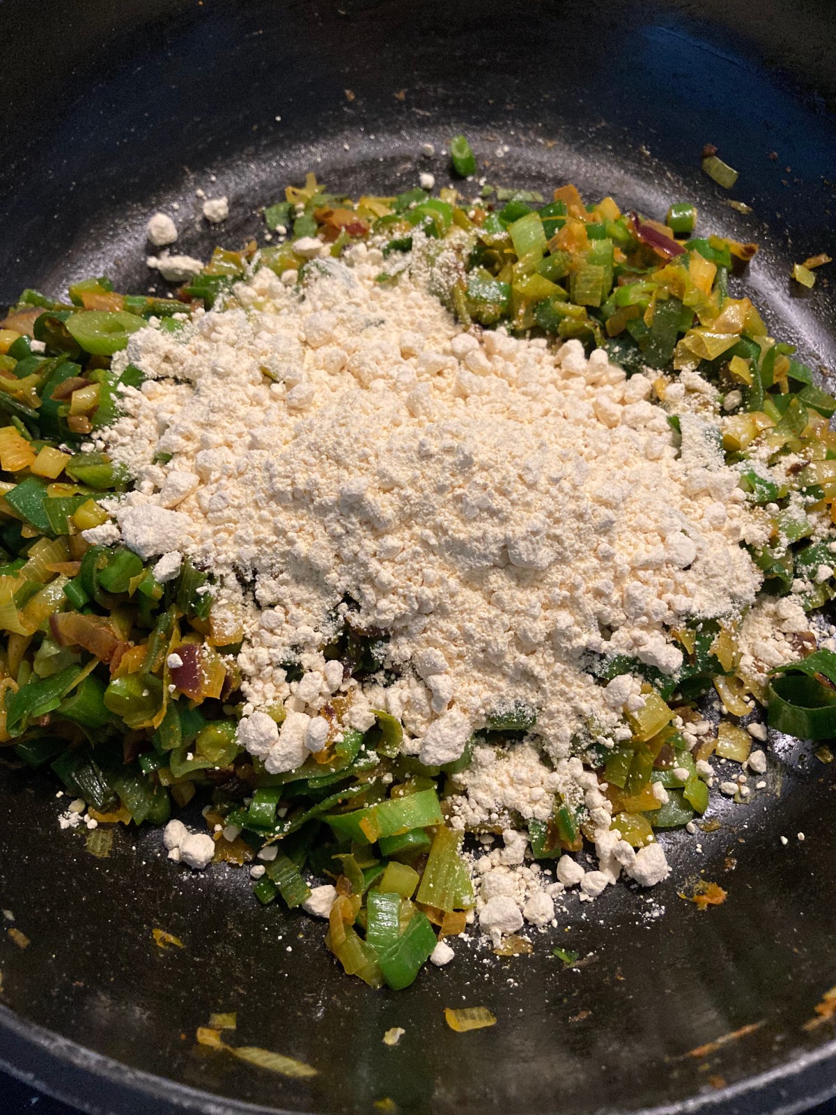 Spring Onion recipe |Patichya Kandyachi Bhaji – Delishbite