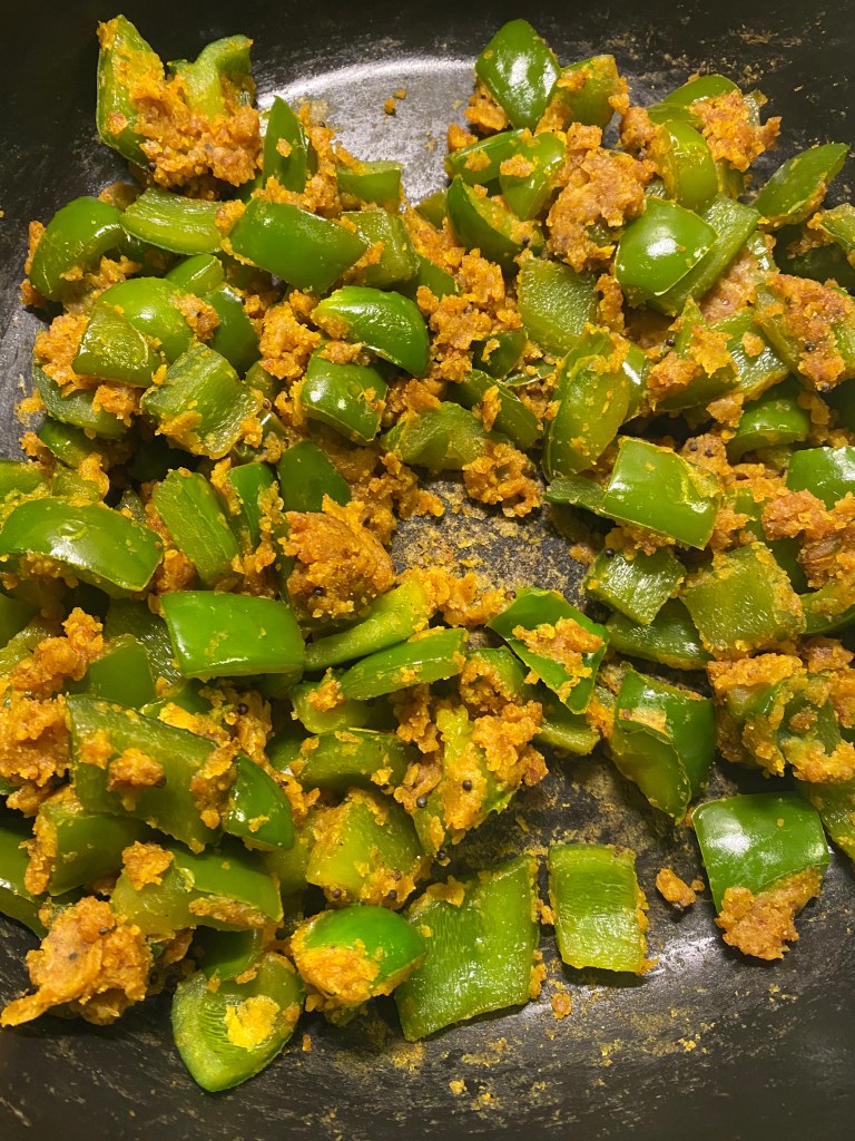 Besan-Simla Mirchi Bhaji | Side dish with capsicum & chickpea flour ...